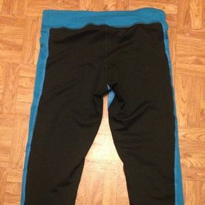 Champion | Pants & Jumpsuits | Athletic Capri Leggings | Poshmark